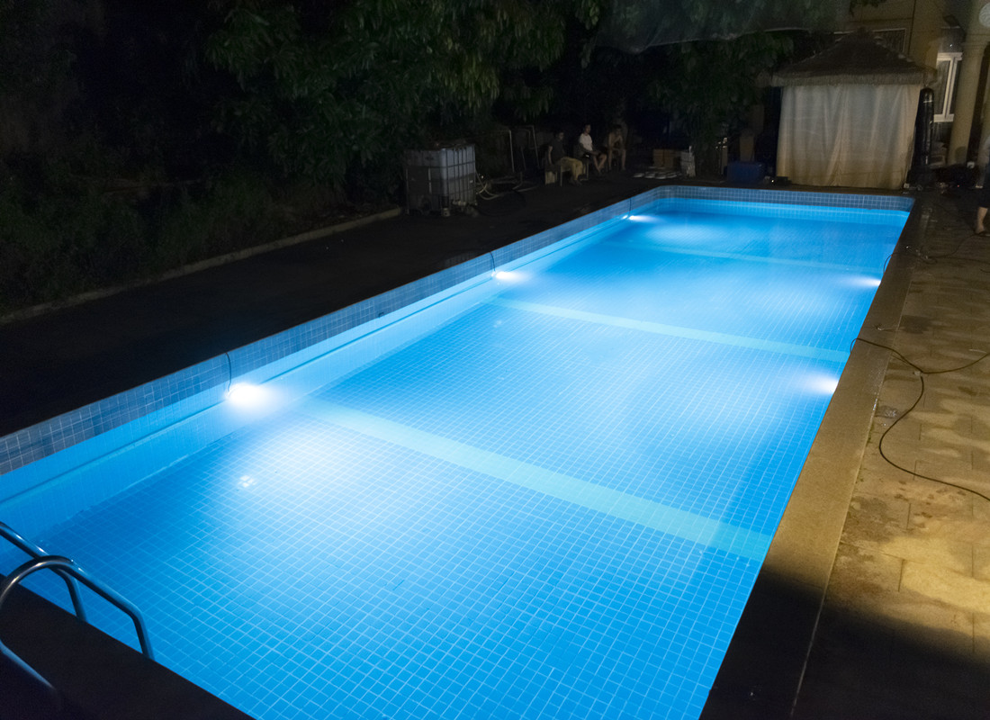 News - What is a good wattage for a pool light?